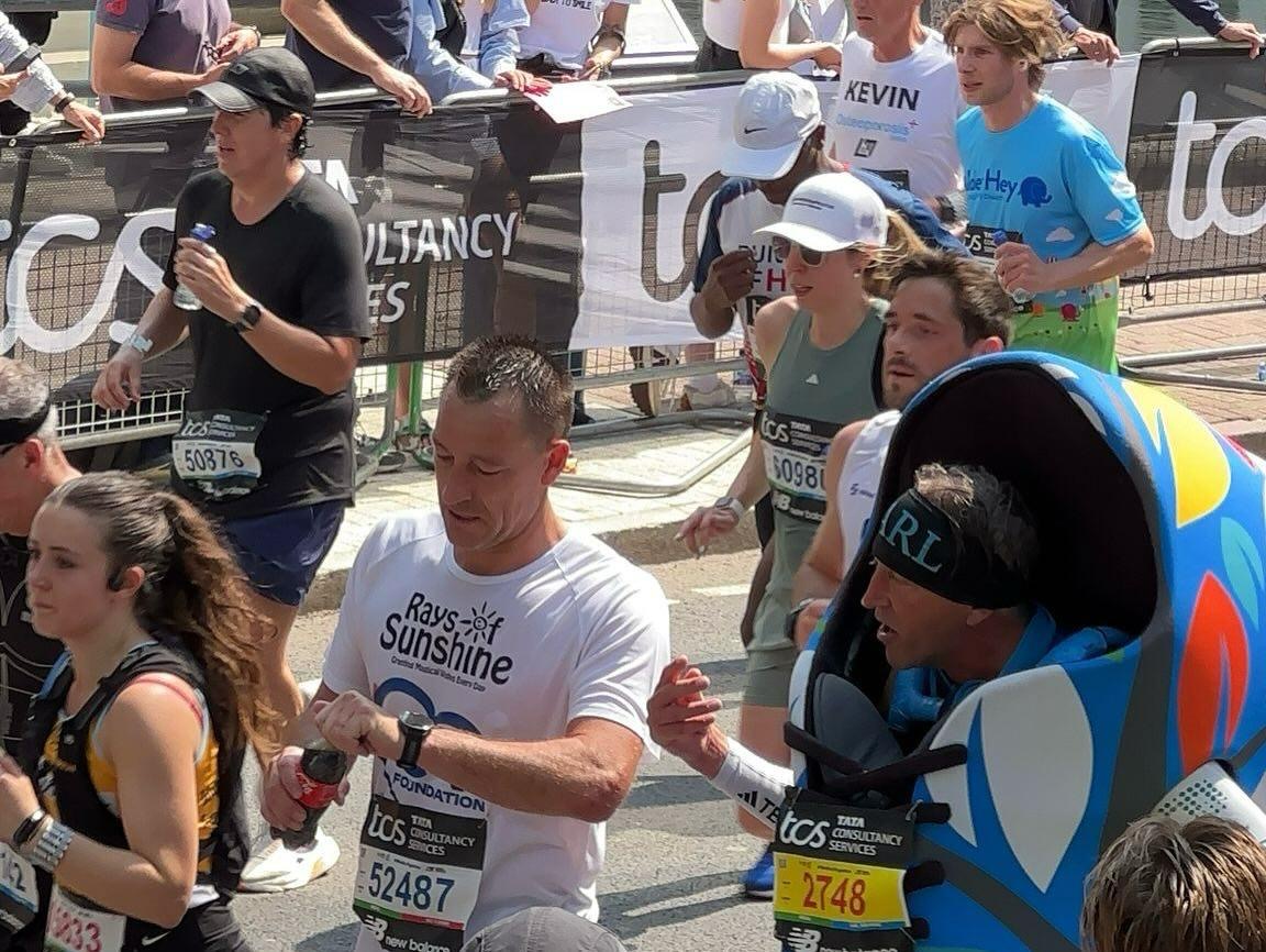 "SHHOOEEE!" - John Terry praises Jersey runner for mid-marathon ...