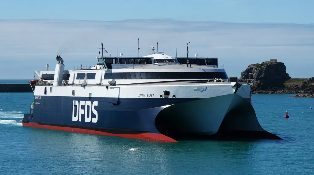 Islander raises concerns over disabled access on DFDS fast ferry ...