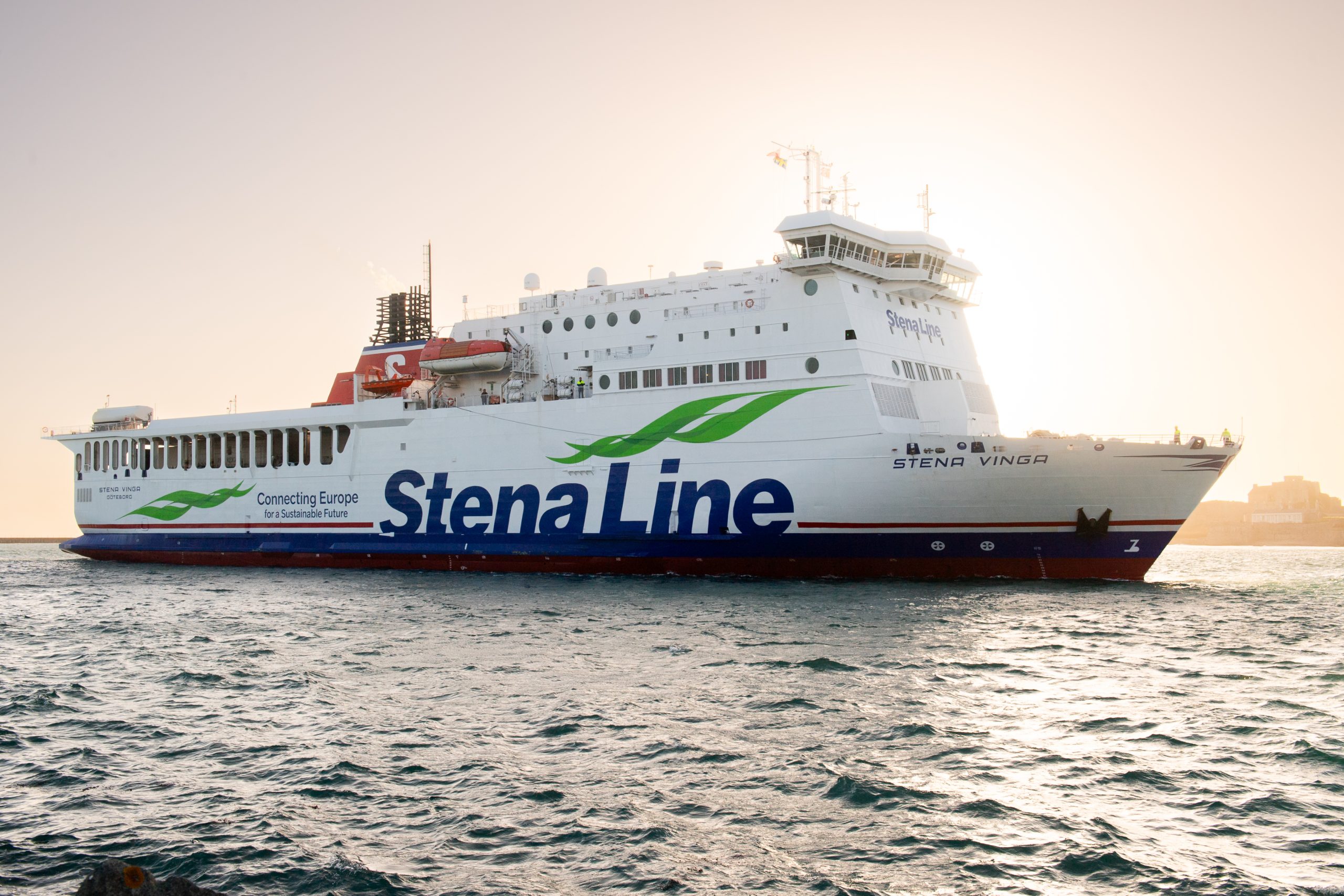 DFDS freight and passenger ship to be used on St Malo route while fast ...