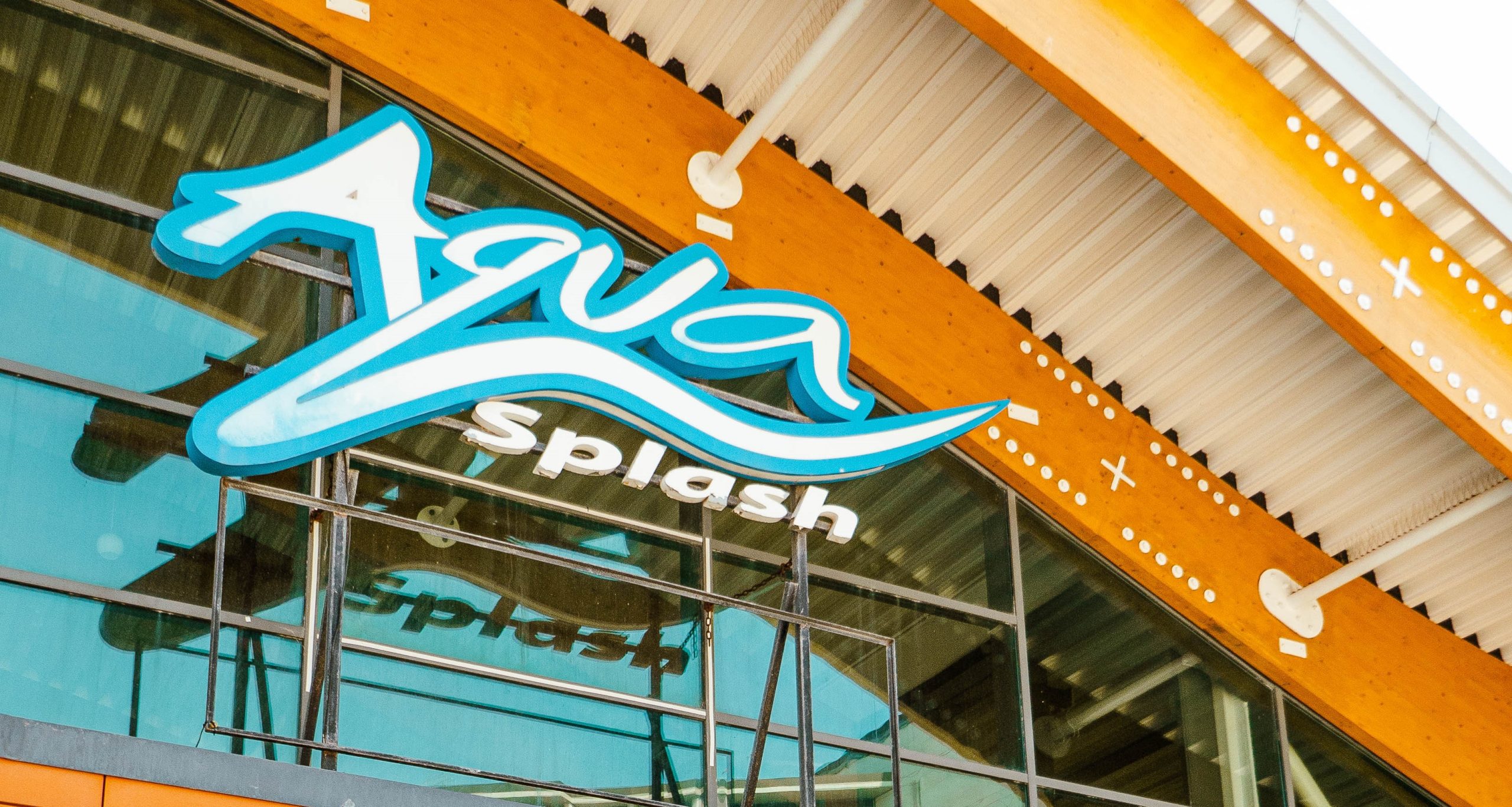 Gov finally takes control of AquaSplash after years of covering losses ...