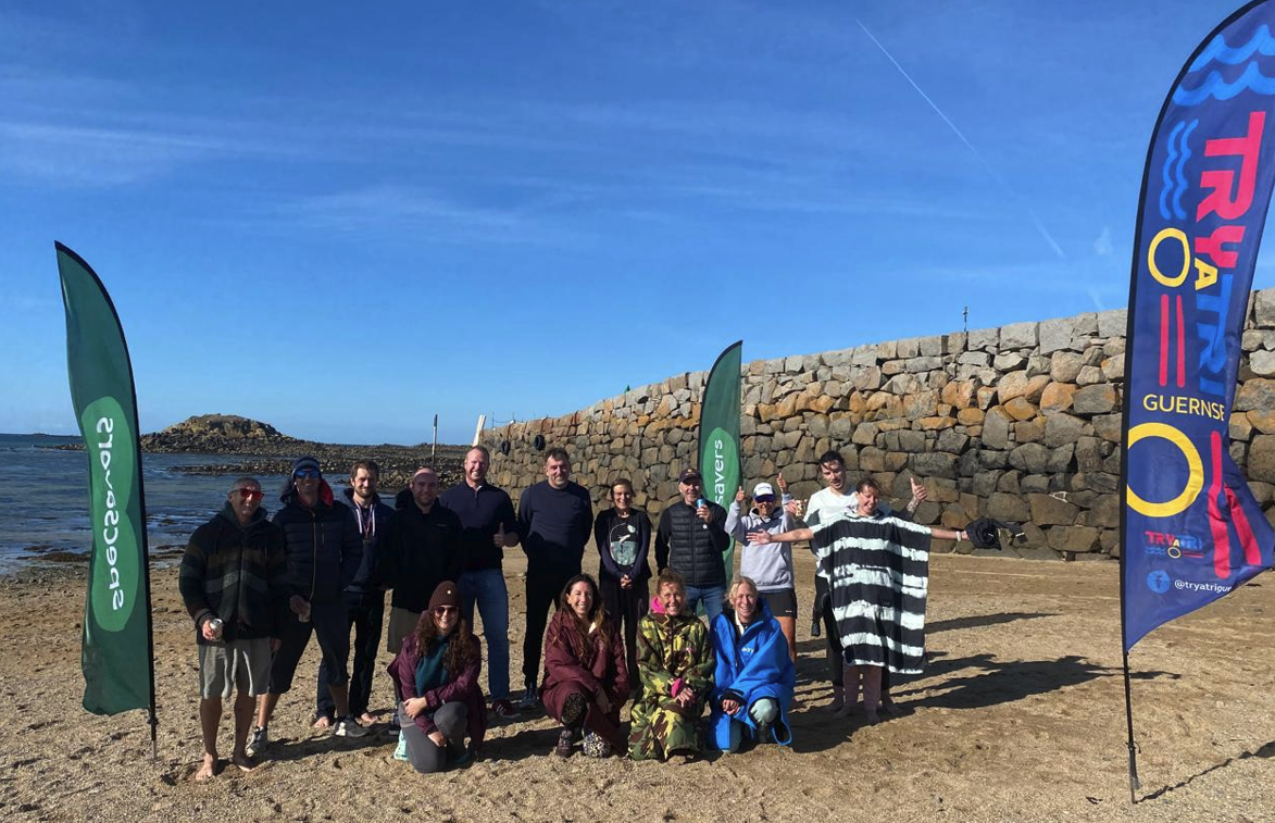 19 swimmers complete iconic island swim - Bailiwick Express News Guernsey